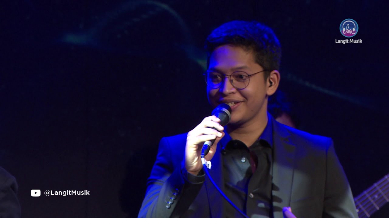 CANDRA DARUSMAN FEAT ADIKARA FARDY- GENEVA | LIVE AT FOREVER MUSIC ...