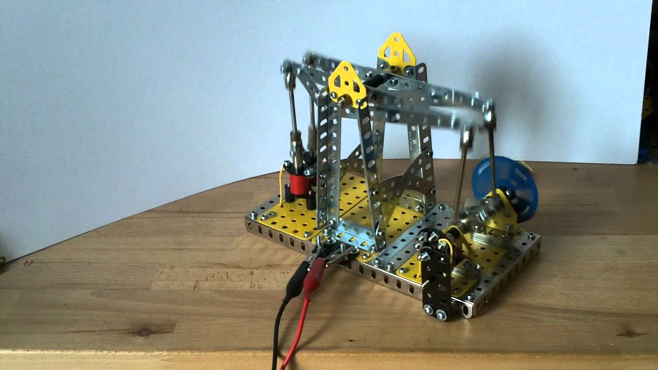 Meccano Erector twin steam engine Electrikit parts - YouTube