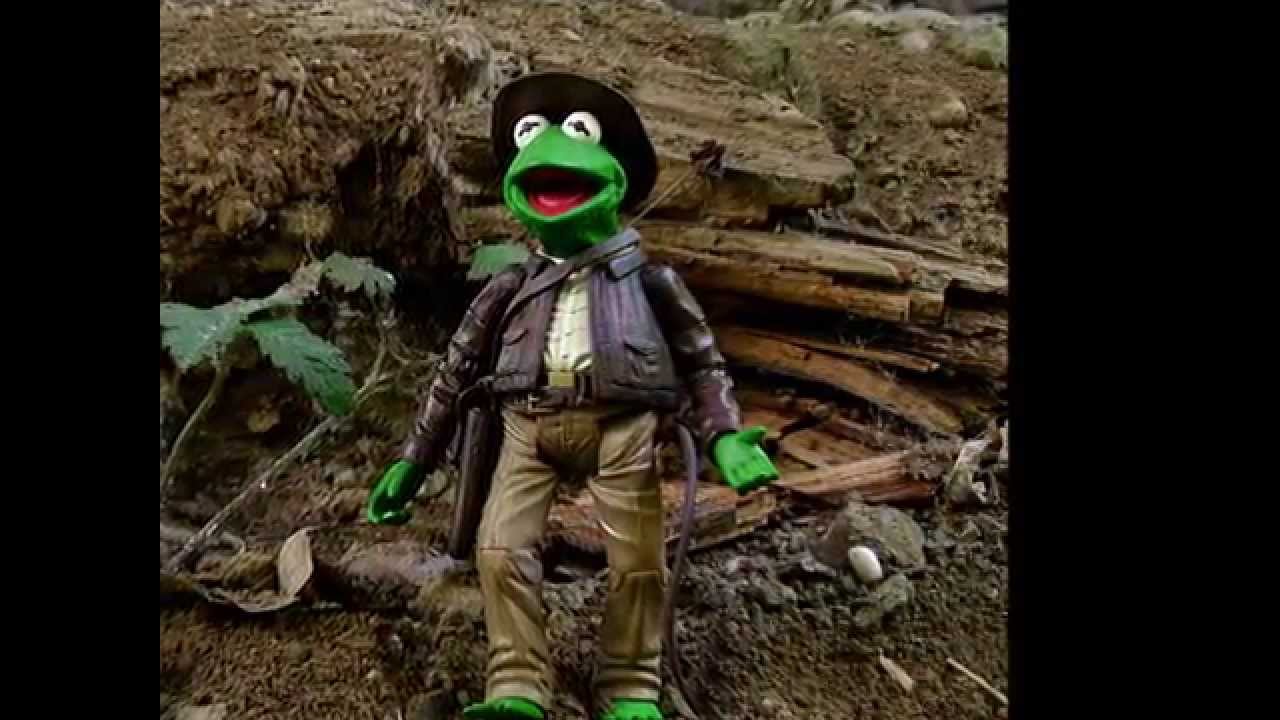 Palisades Toys The Muppets Adventure Kermit ACBA - YouTube