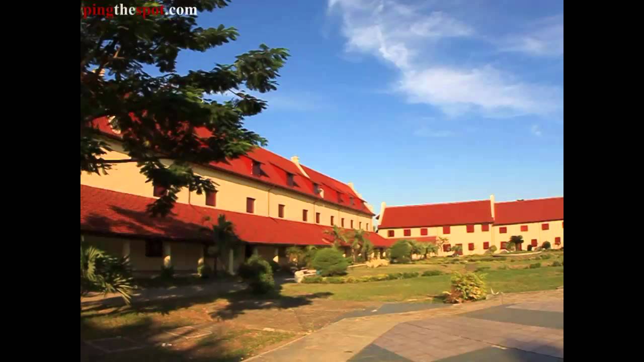Fort Rotterdam Makassar Benteng Ujung Pandang Youtube
