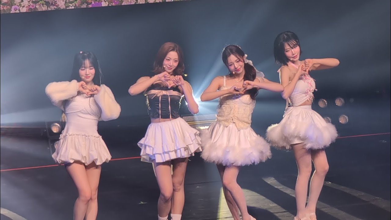 Montreal tripleS Come True Tour Feb 5 2025 - Touch - 4K HD - YouTube