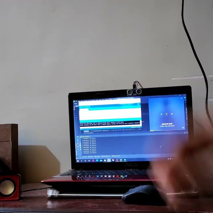 Motion detector using ultrasonic sensor + python - YouTube