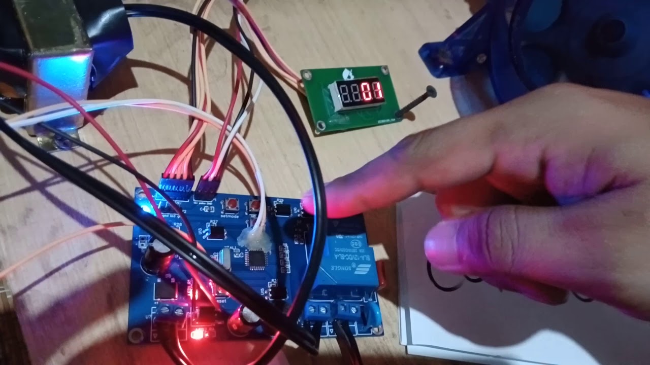 How single timer with coin counter feature works - YouTube