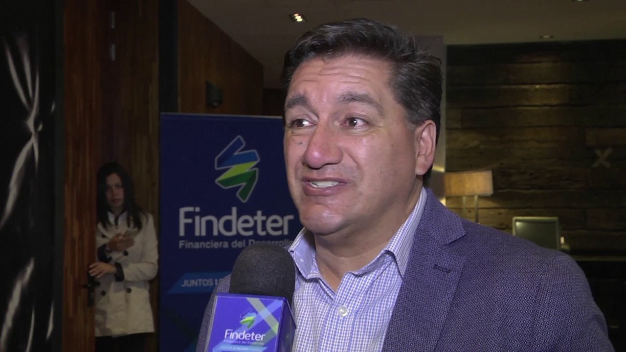 Mario Villalobos, periodista Red Más Noticias. - YouTube