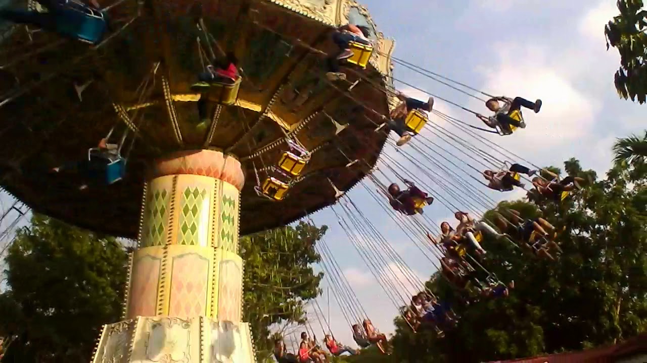 "FLYING FIESTA" in Enchanted Kingdom - YouTube