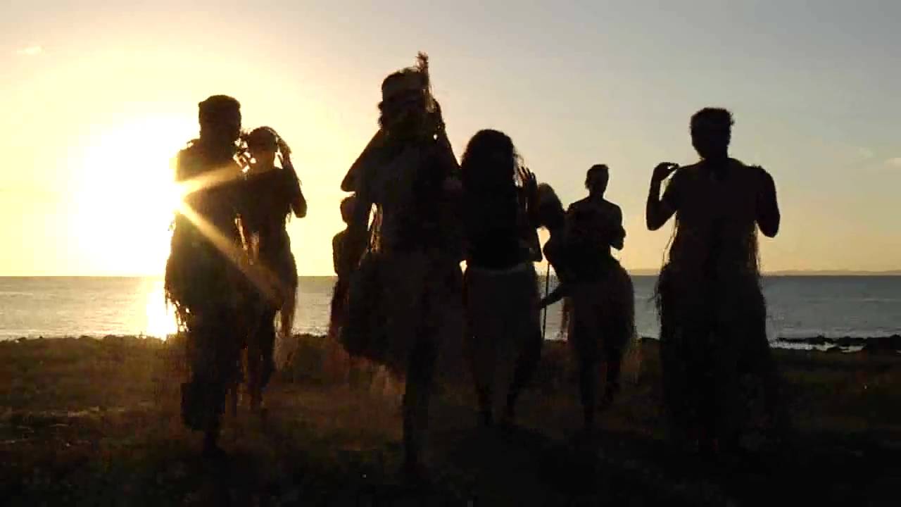 Injinoo Dancers - Cape Communities of Far North Queensland - YouTube