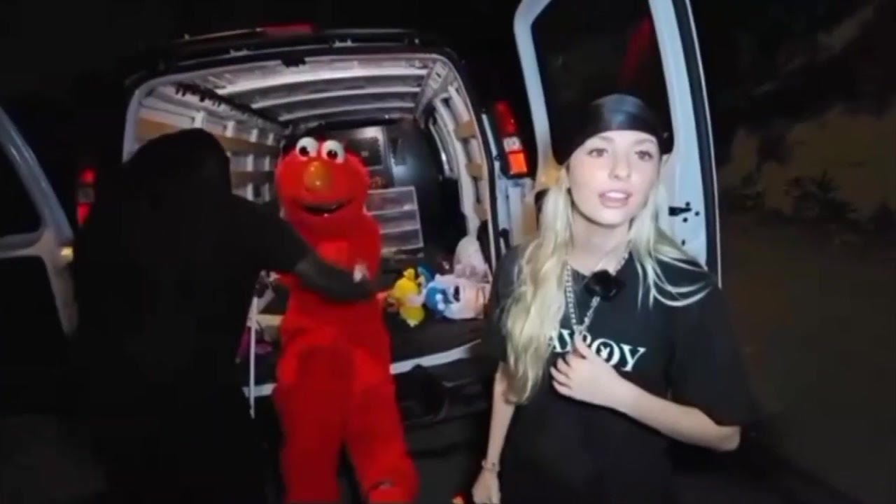 Elmo arrested? - YouTube