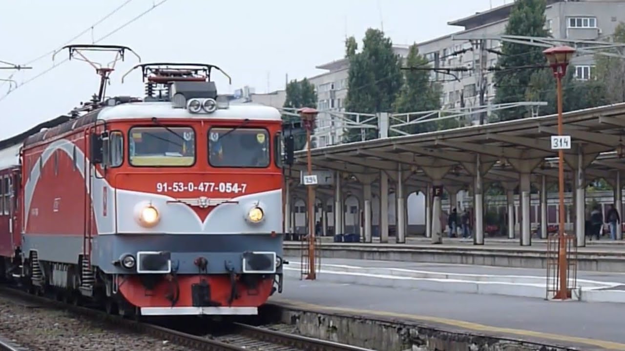 Trenuri / Trains - Căile Ferate Române / Romanian Railways - 2010 - 1/2 ...