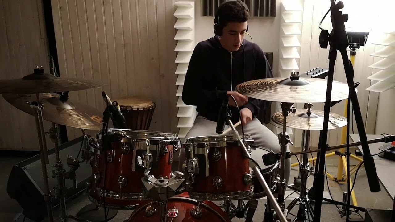ILAN GUEDJ-Bruno Mars "Chunky" (Drum Cover) - YouTube