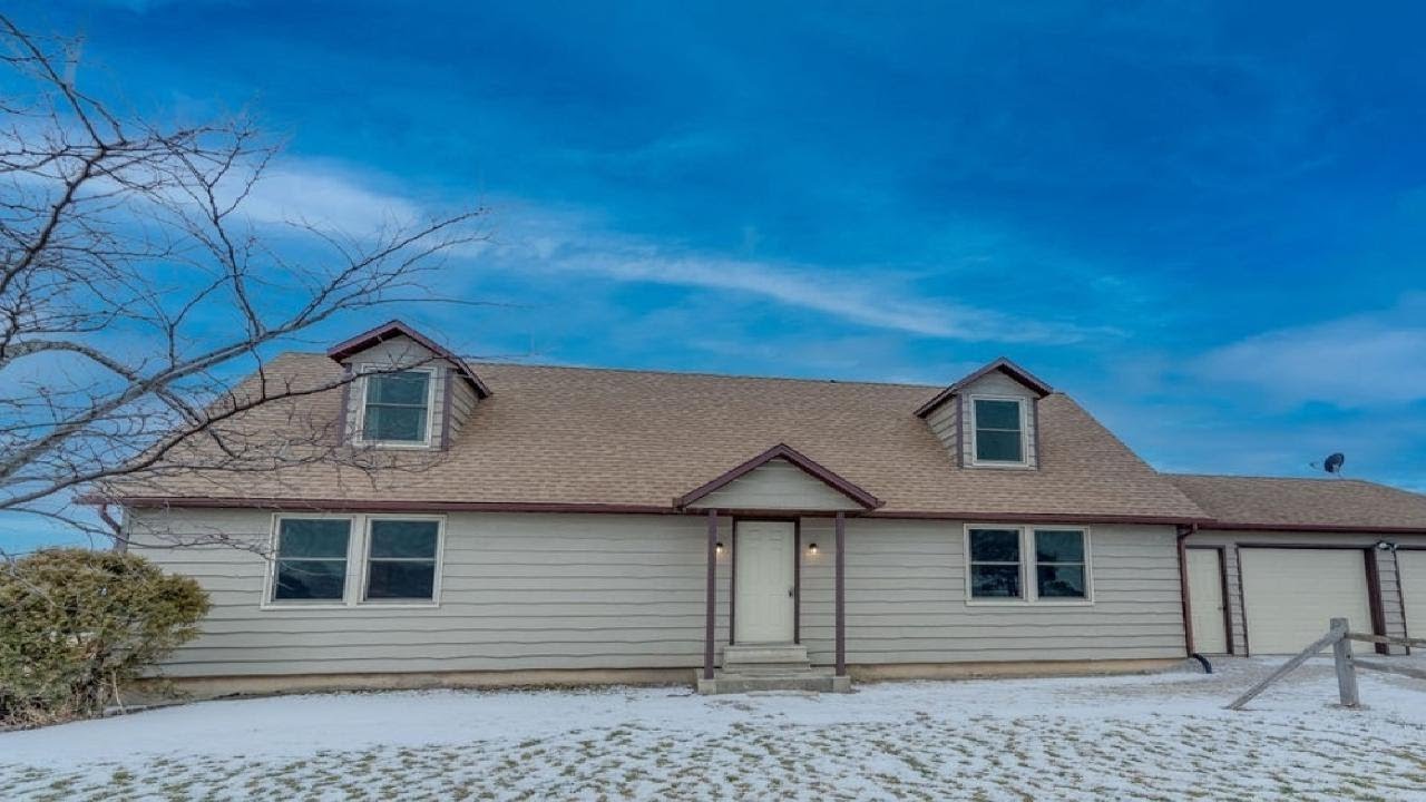 1470 CR54 Crossing, Garrett, IN Presented by Julie Williams. - YouTube