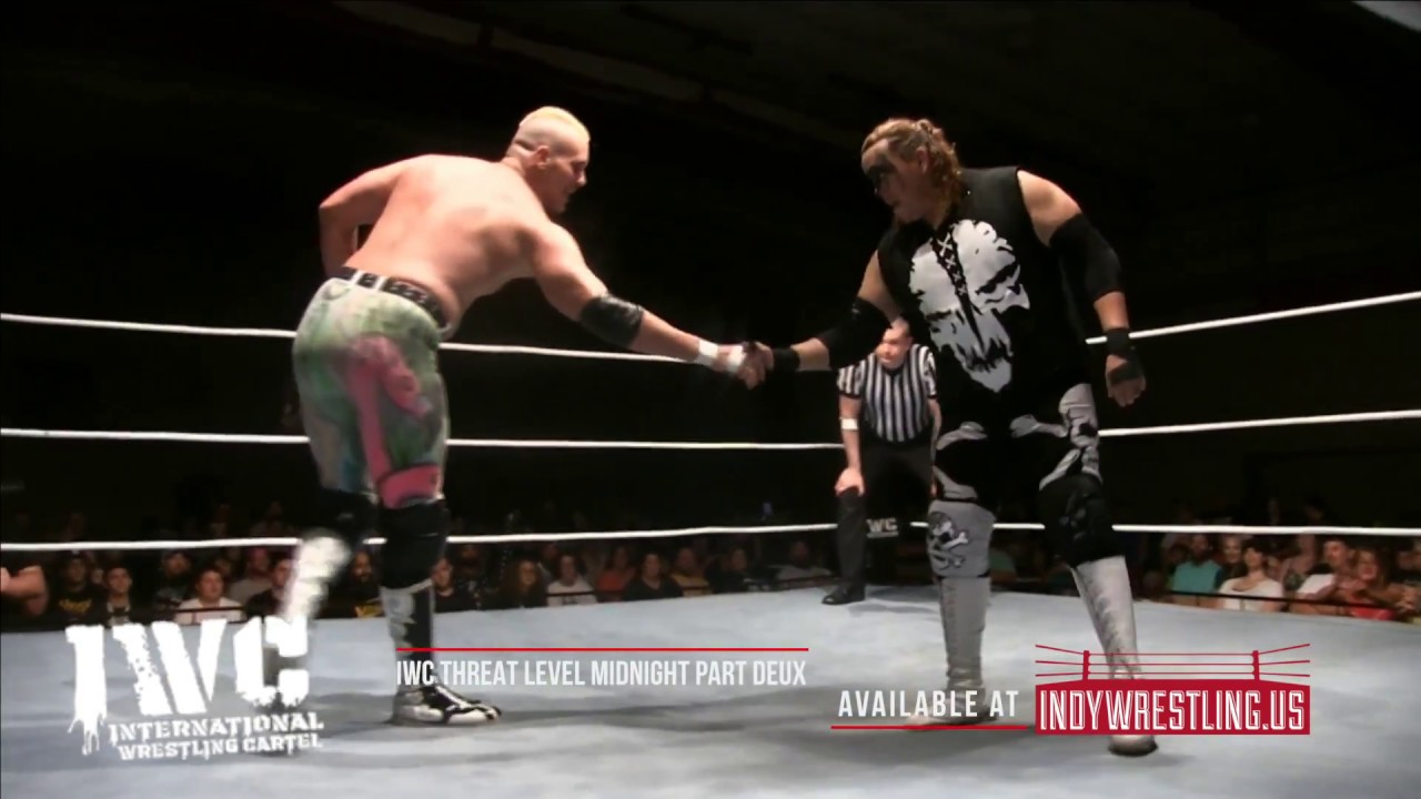 2 Minutes: CMLL Showcase: Sam Adonis vs Rey Bucanero - YouTube