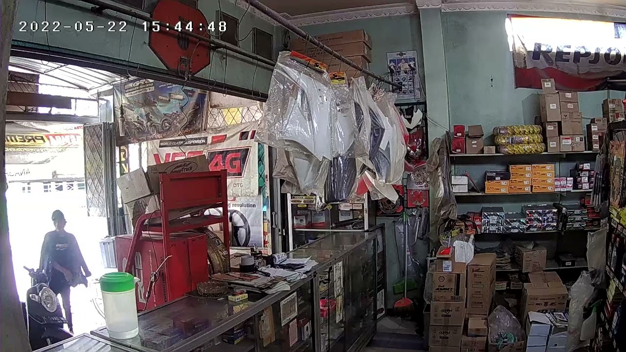 Maling motor di anaga motor juwana - YouTube