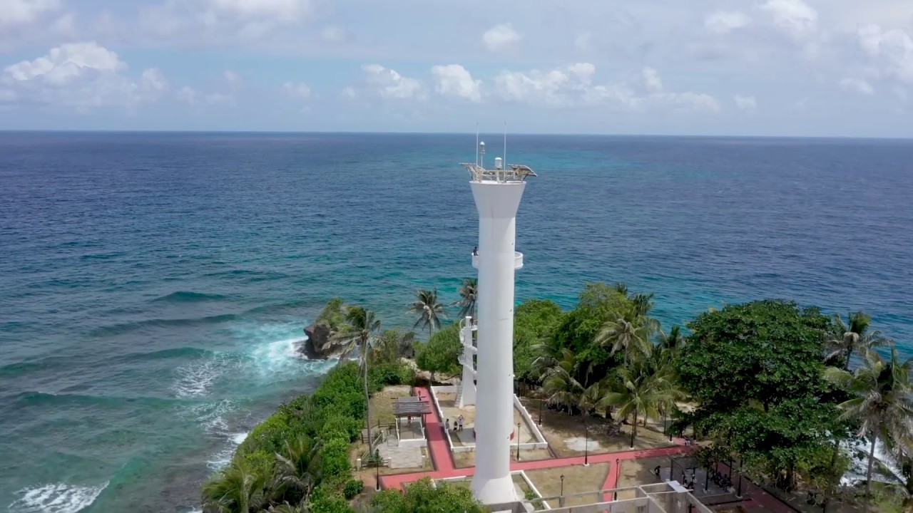 Area 51 Pilots visit's Parola Lavigna, Cape San Agustin. - YouTube