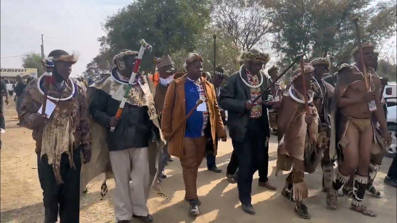 AmaNdebele at the Royal Coronation of Kgosi Mosheledi Sakie 'Sjamboko ll' | Mabena & Mahlangu ...