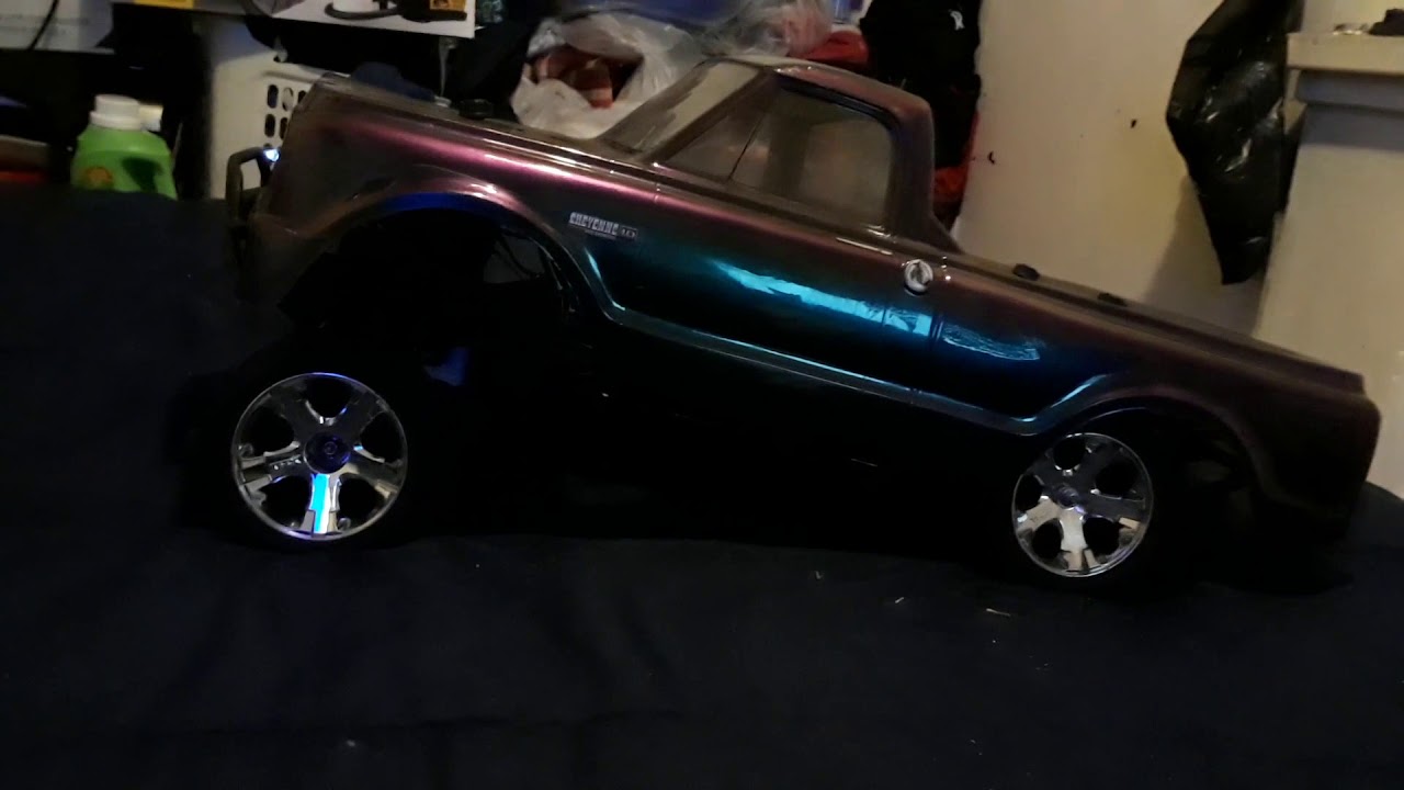 TRAXXAS SLASH custom - YouTube