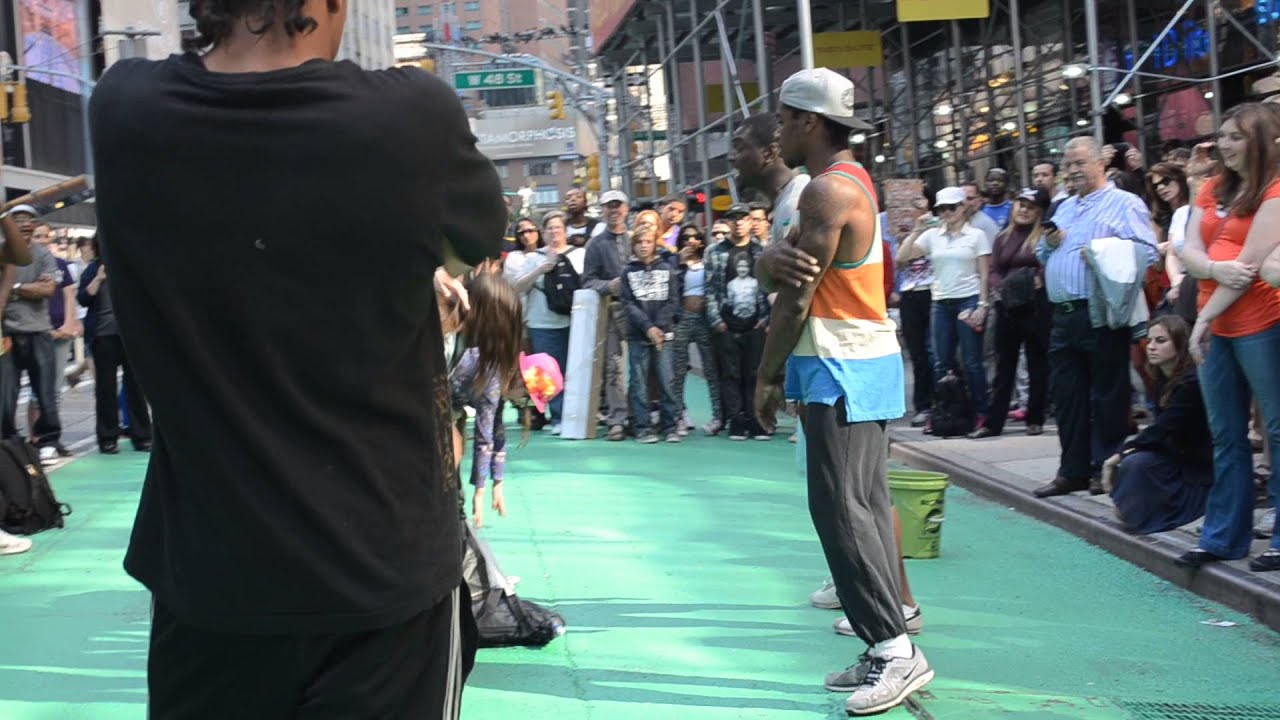 Funny NYC Street Performers p. 3 - YouTube