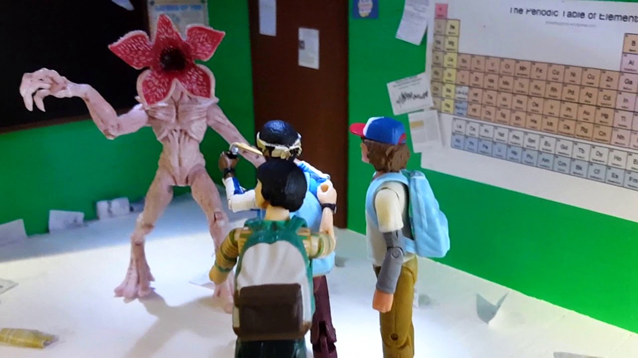 Stranger Things Diorama Class Room Scene HorrorFigures.com - YouTube