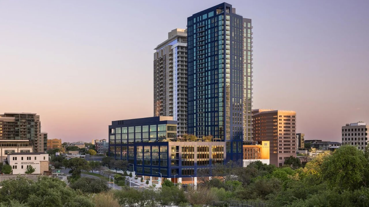 INSIDE a Luxury High-Rise Apartment in Austin, Texas (PRICE | TOUR ...