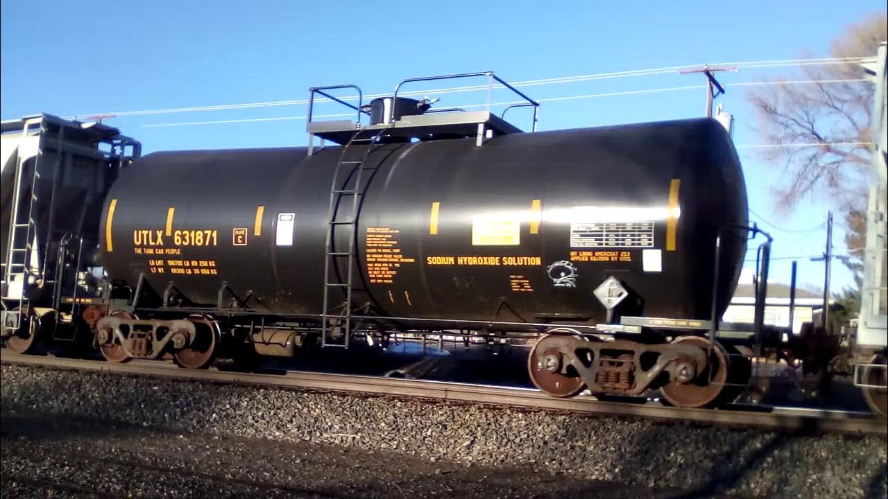 BNSF #6155 and Ferromex #4073 Freight Train - YouTube