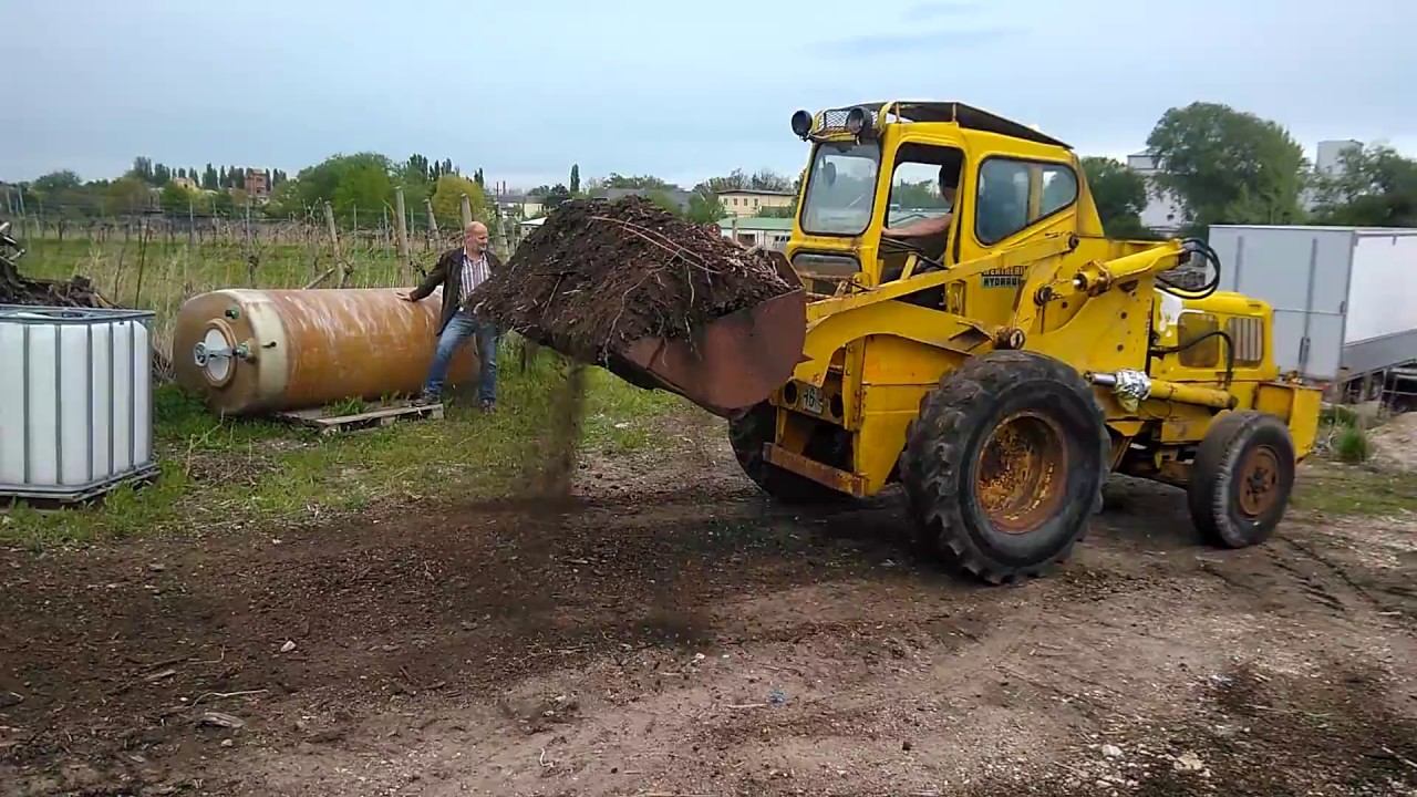 1964 Weatherill 42-H wheel loader moving dirt - YouTube