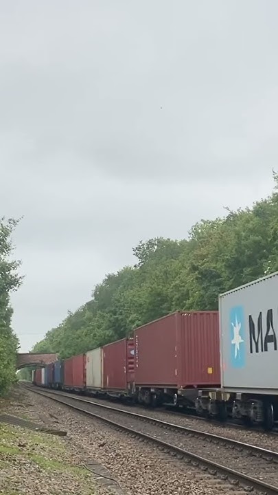 Class 66 tuneful tones #class66 #train #horns #tones - YouTube