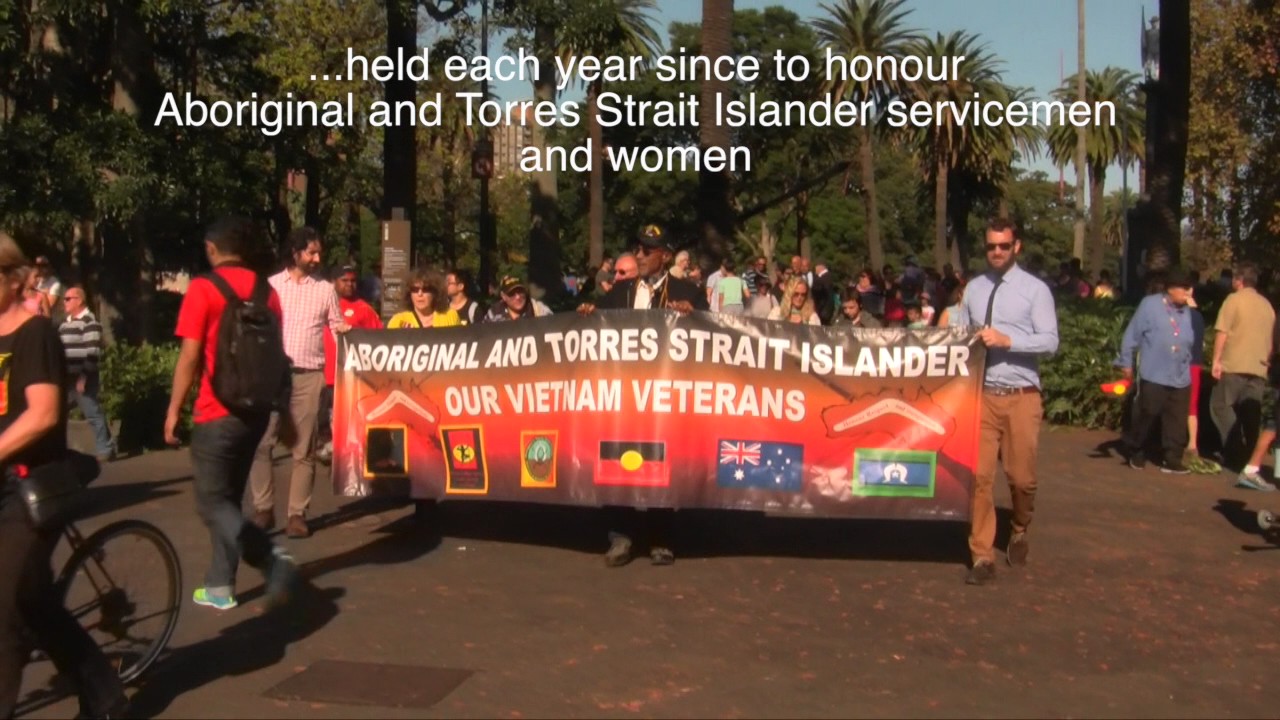 The 2017 Coloured Diggers March, ANZAC Day - YouTube