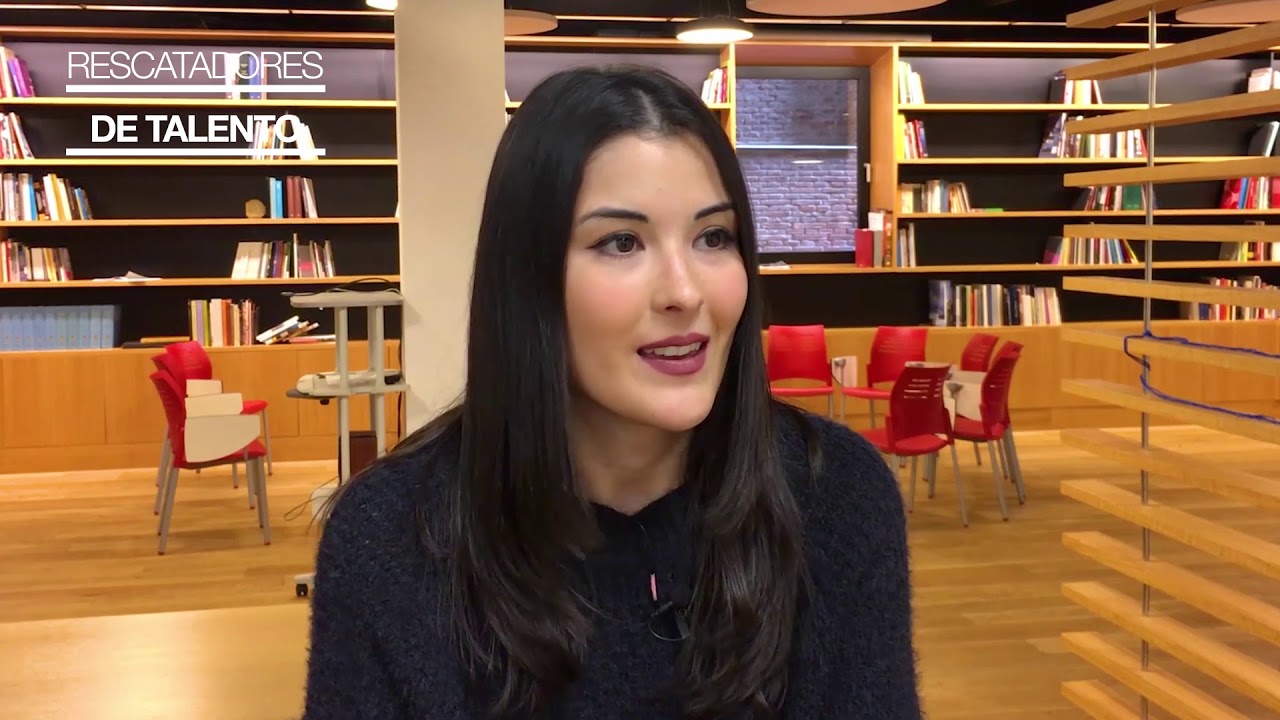 Entrevistamos a Ángela Romero que participa en «Rescatadores de talento ...