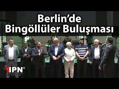 Berlin’deki Bingöllüler gecesinde ev sahibi Mehmet kaplankıra  bingölu cemal Ömer Fırat Veysi sanır