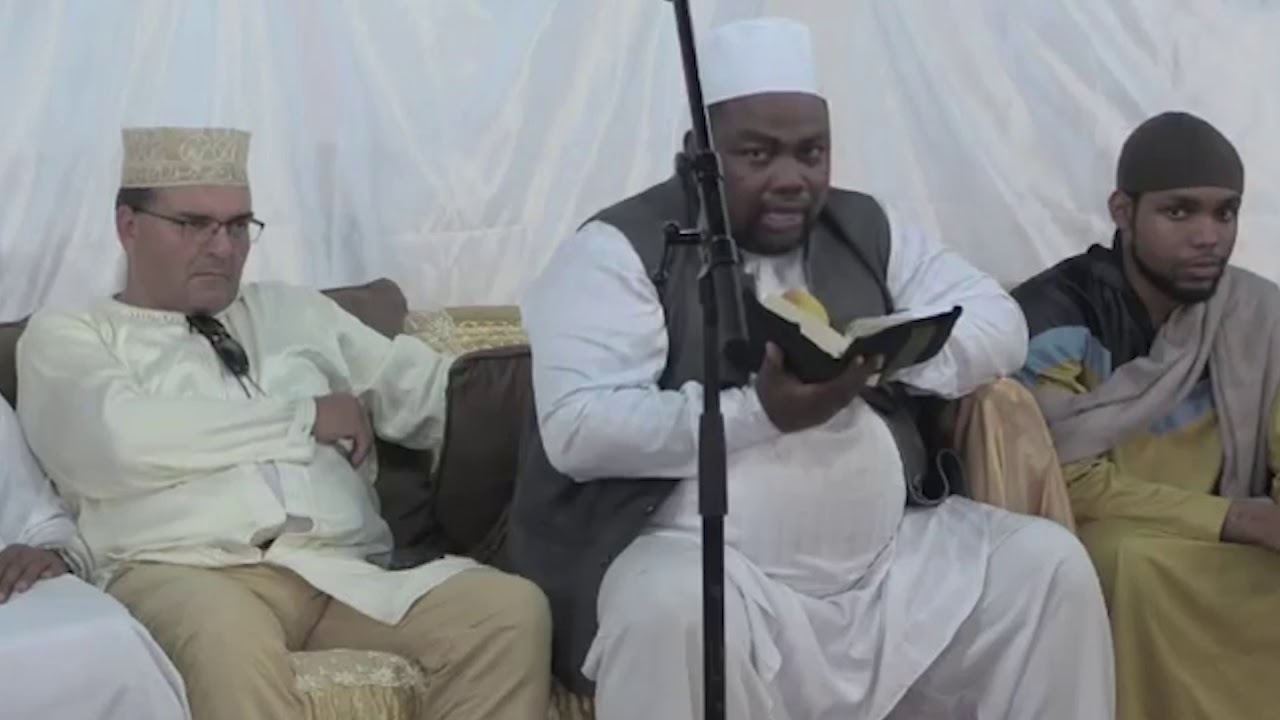 QARI SAID ABDOU BADROUDINE à Mayotte (Surat Nuh) - YouTube
