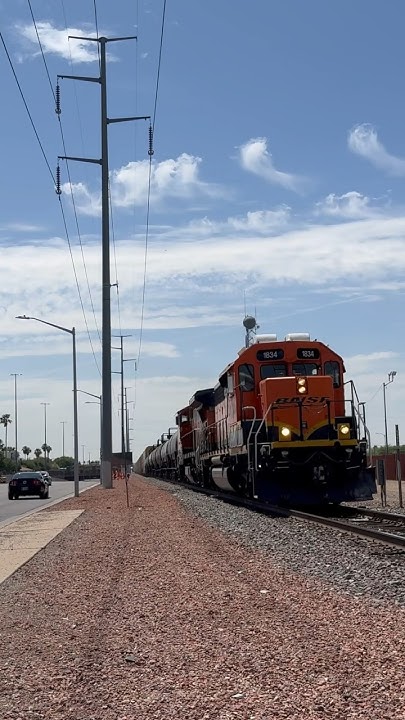 BNSF 1834 w/ an RS3K! - YouTube