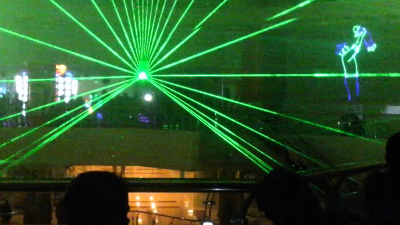 Leger light show at Capricorn - YouTube