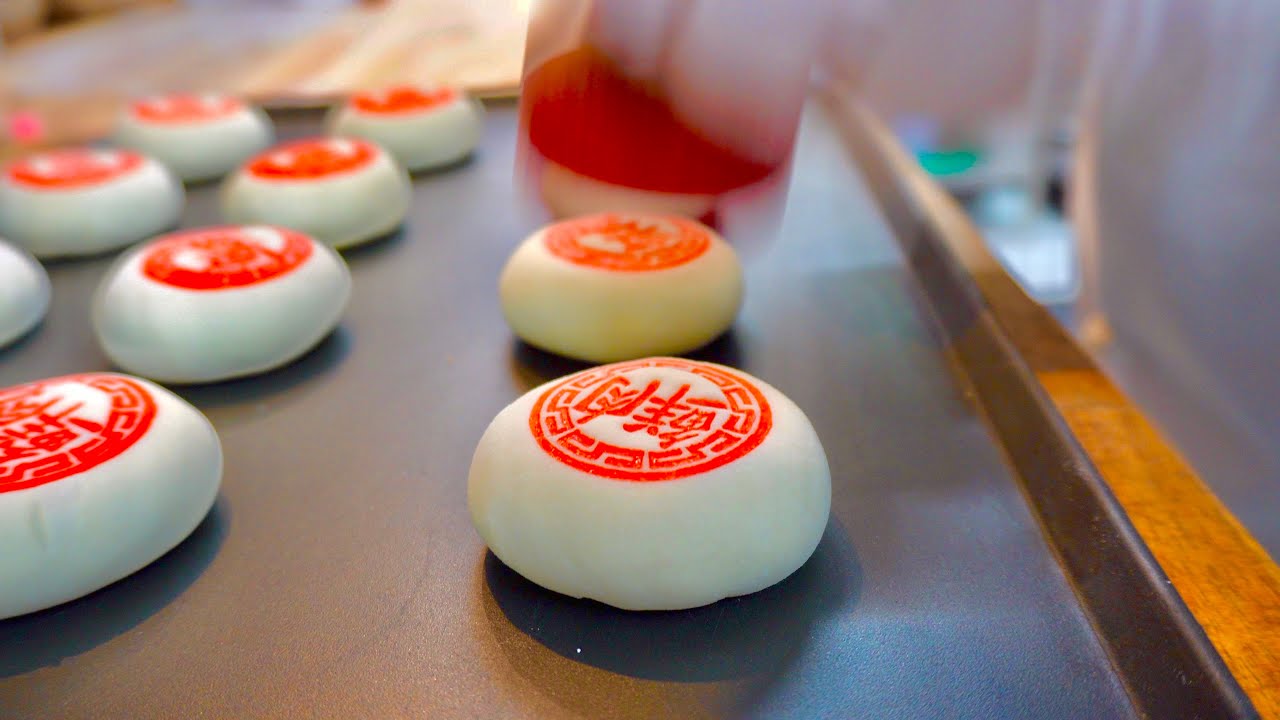 Meat Pie with Red Stamp - Chinese Food in Japan - YouTube