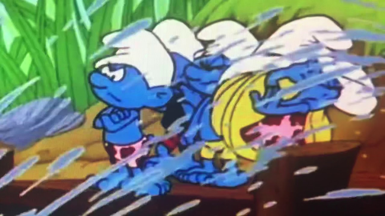 Smurfs grouchy makes a splash - YouTube