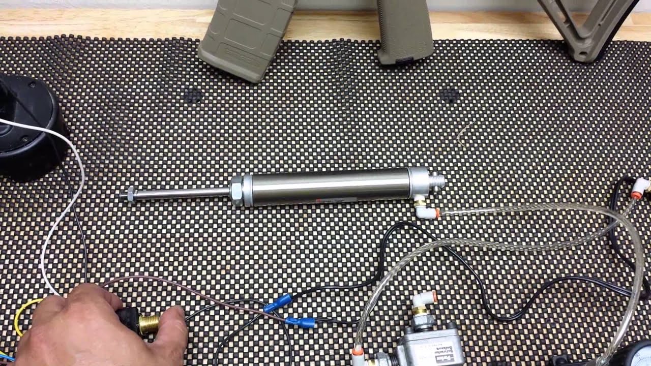 Testing of auto reset target components - YouTube