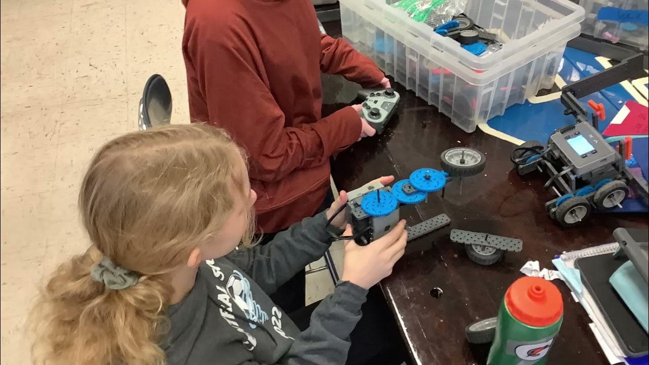 7th Grade STEM with Robotics - YouTube