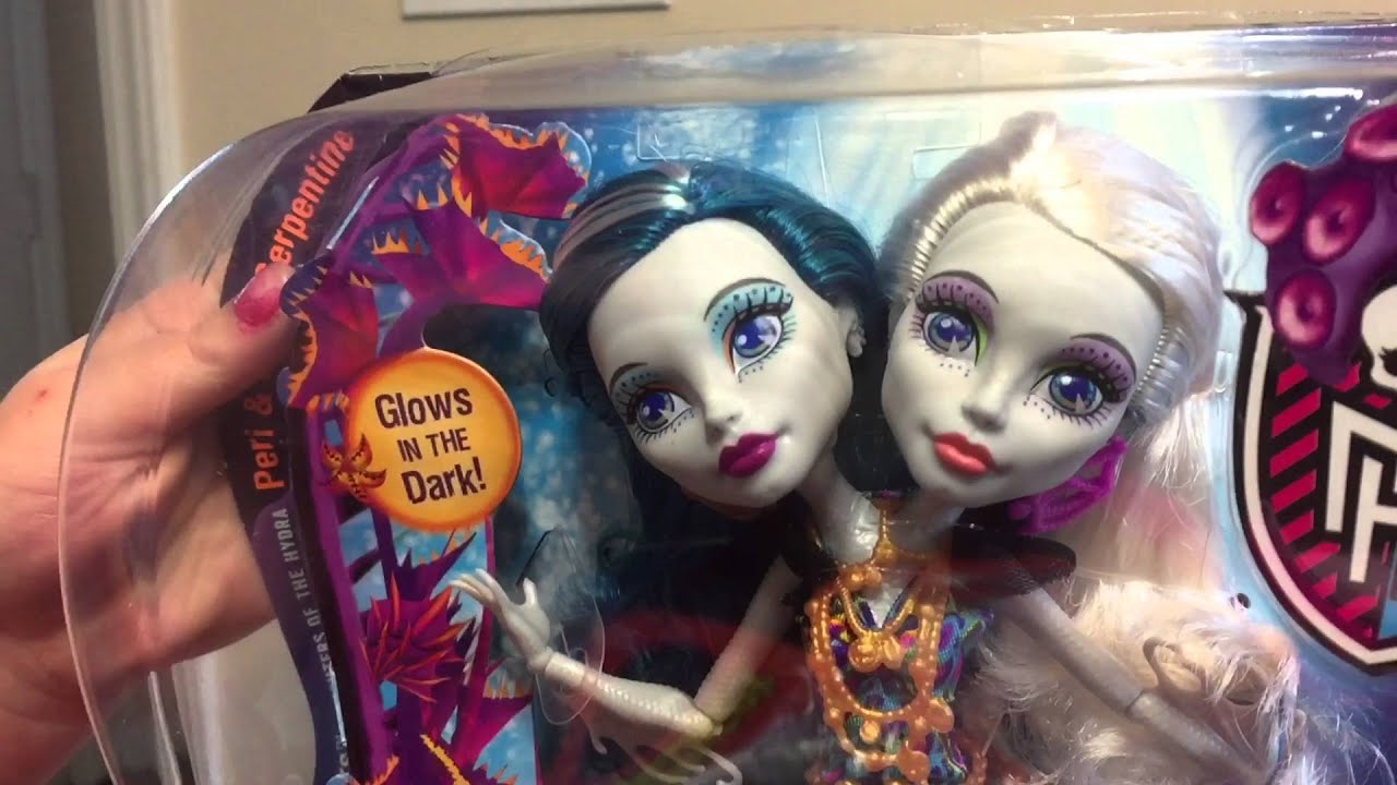 Perry And Pearl Great Scarier Reef Dolls - YouTube