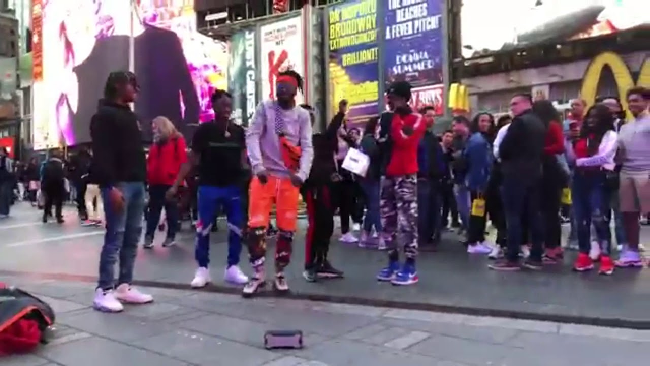 Hood Dance With It Has To Be This Way - YouTube