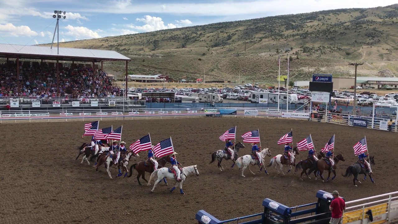 Stampede Drill 12 riders US flags - YouTube