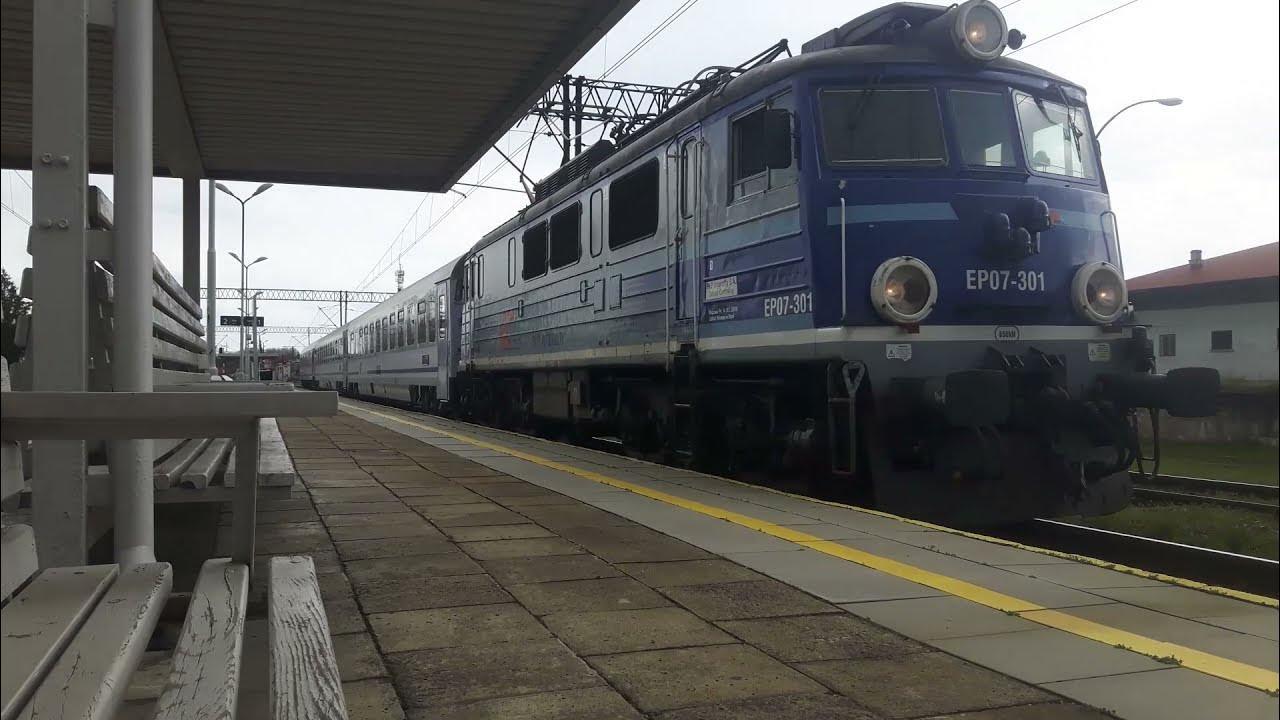 Wjazd i odjazd EP07-301 z IC "WITOS" | Leżajsk - YouTube