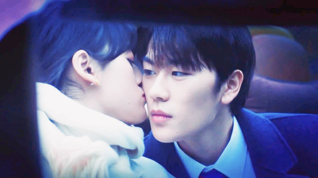 Young Master Helped Girl Prove Innocence And Girl Broke Contract And Kissed Him Youtube