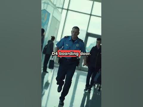 Wild Airport Moment Naked Woman Loses It At Dallas Airport Screaming I Speak All Languages 😳