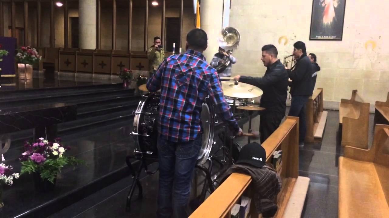 Tamborazo original zacatecano la guadalupana - YouTube