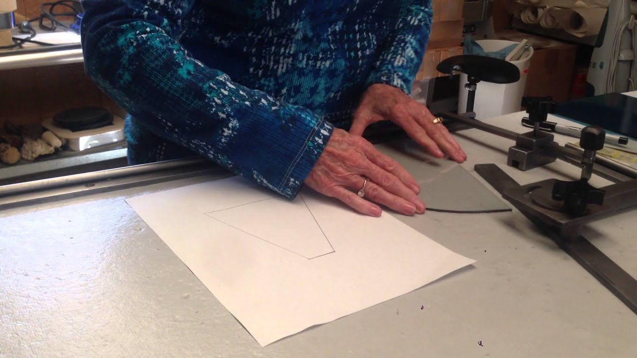 How to use the angle copier to cut panels for a lamp - YouTube