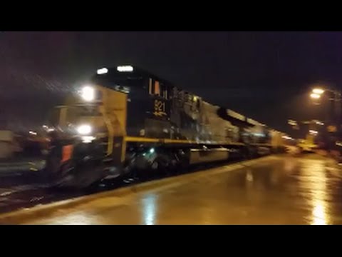 [CSX]921 ES44AH & ES44AH Leads V969-07 Empty [CSX] Grain Train & Rain Shot & 2 EOT'S In Fay NC ...