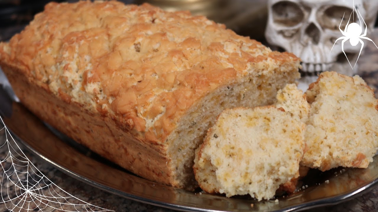 How to Make the Most Delicious Cheese Bread in UNDER 5 MINUTES! - YouTube