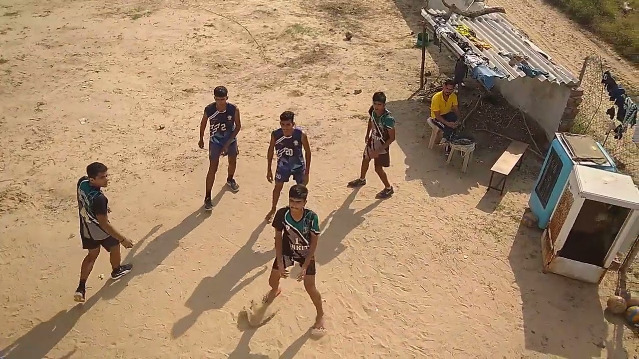 Volleyball underhand pass drill with wall - YouTube