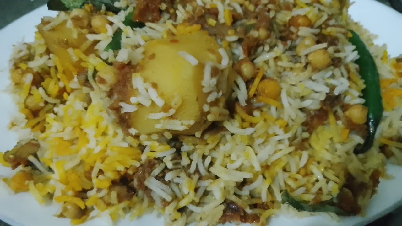 Mazedar Chana aloo biryani - YouTube