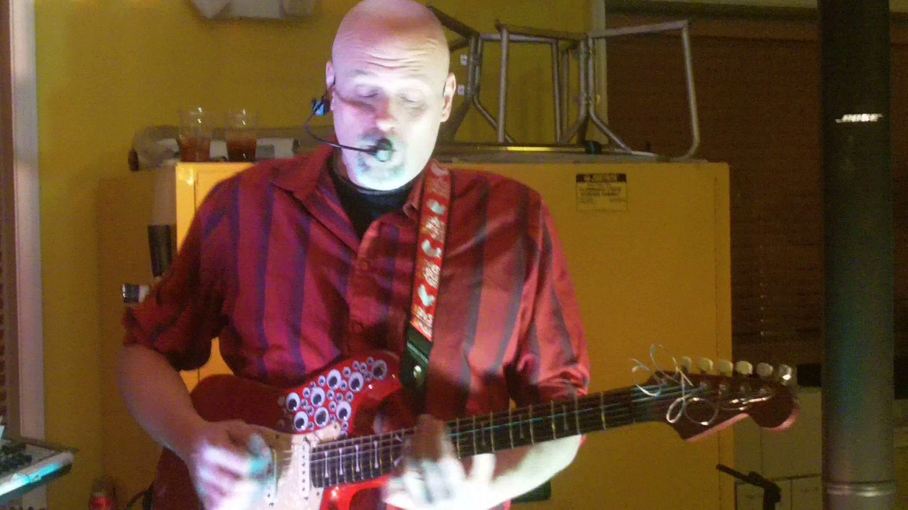 Robbie Meade covering Baby Won't You Shag With Me - YouTube