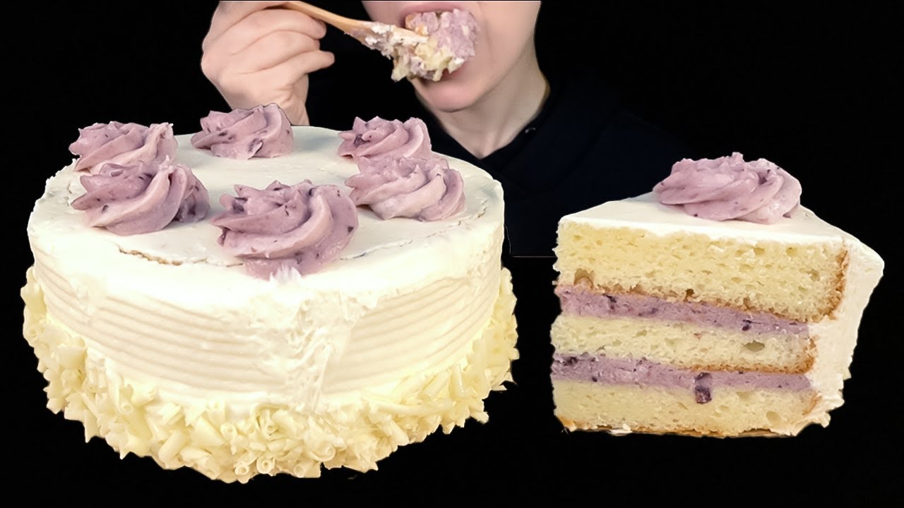ASMR Big Wild Berry Mousse Cake Mukbang [Soft Eating Sounds / No ...