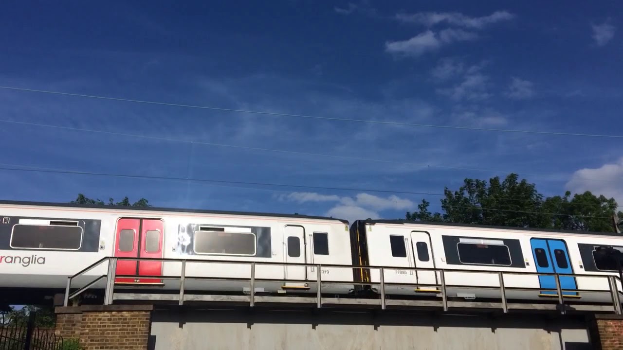 London Overground Class 317 - YouTube